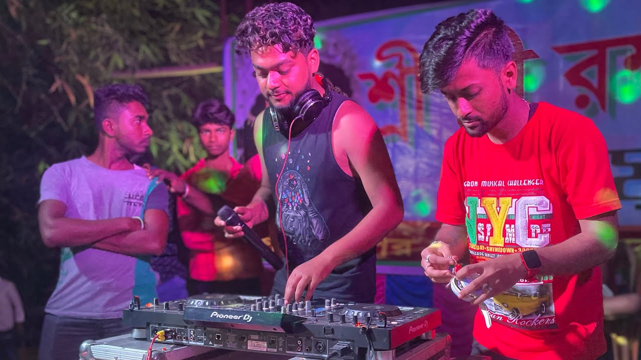 DJ SOM LIVE & DJ KOUSIK || At Memari || @thetoxicsom - YouTube