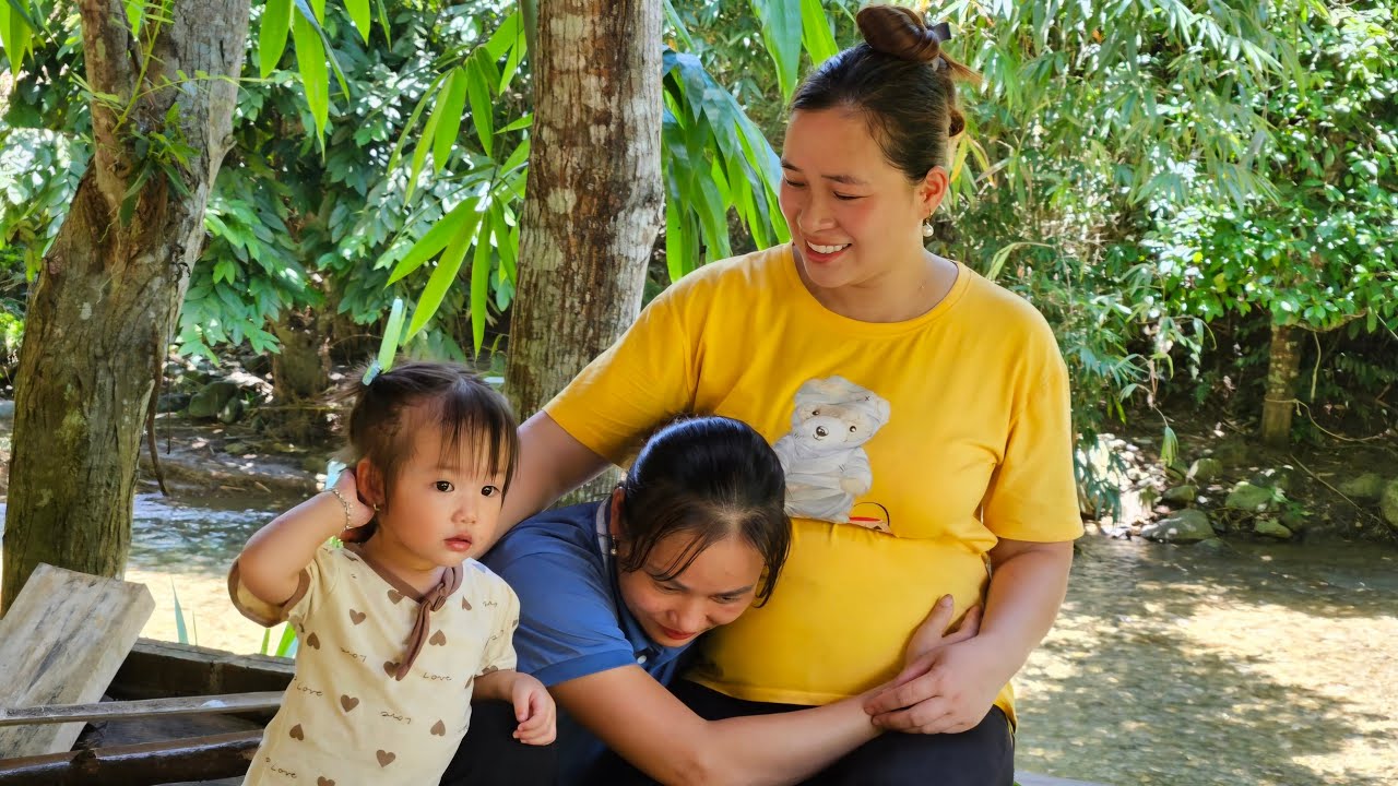 Visiting pregnant mother Ly Thi Ca - Harvesting watercress Going to the ...