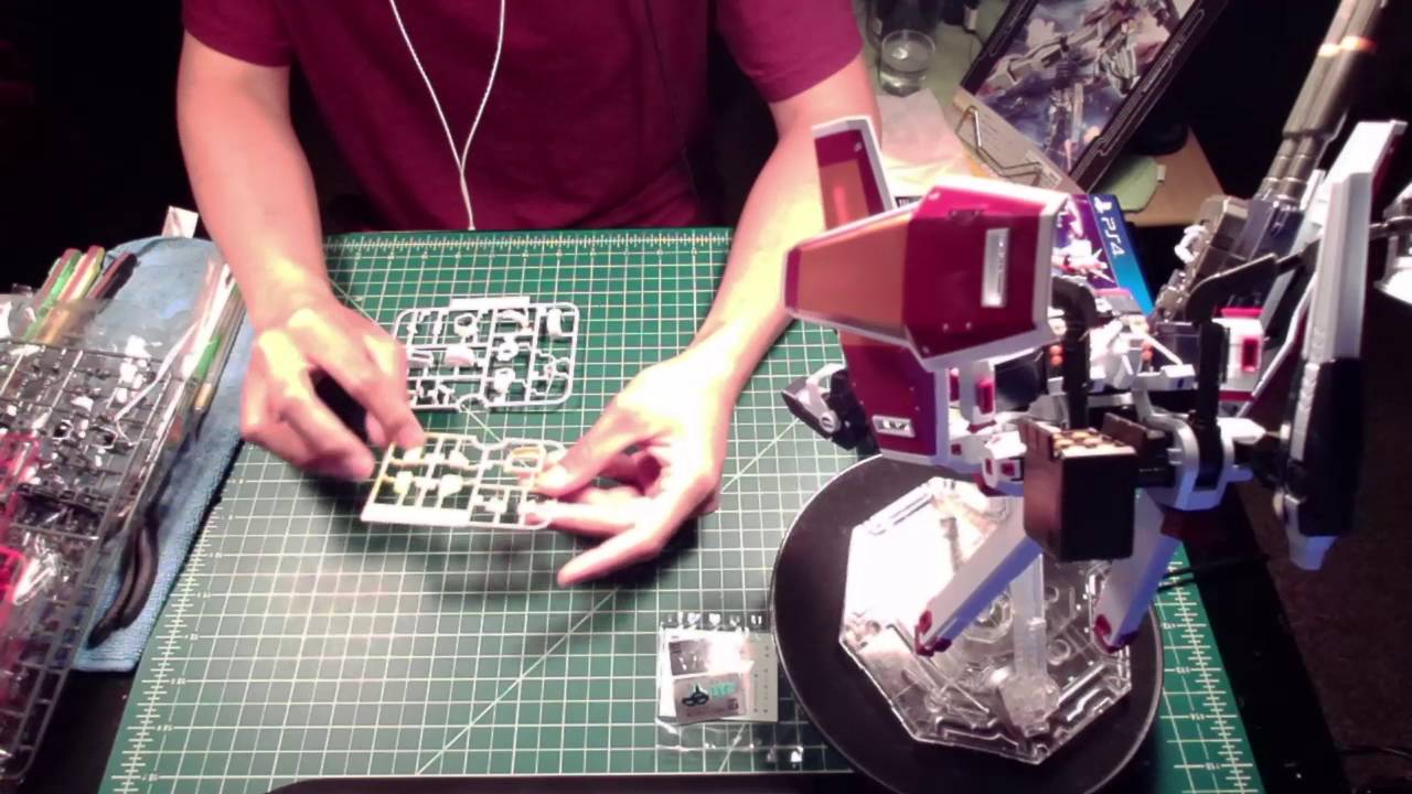 Gundam Kit Assembly: MG Gundam AGE-1 Normal Part 01 - YouTube