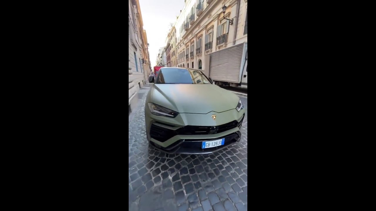 Factory Matte Green Lamborghini Urus #shorts - YouTube