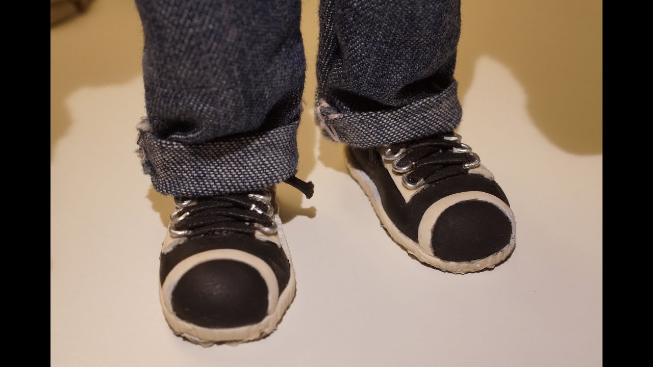 Creating Shoes for stop motion puppet - YouTube