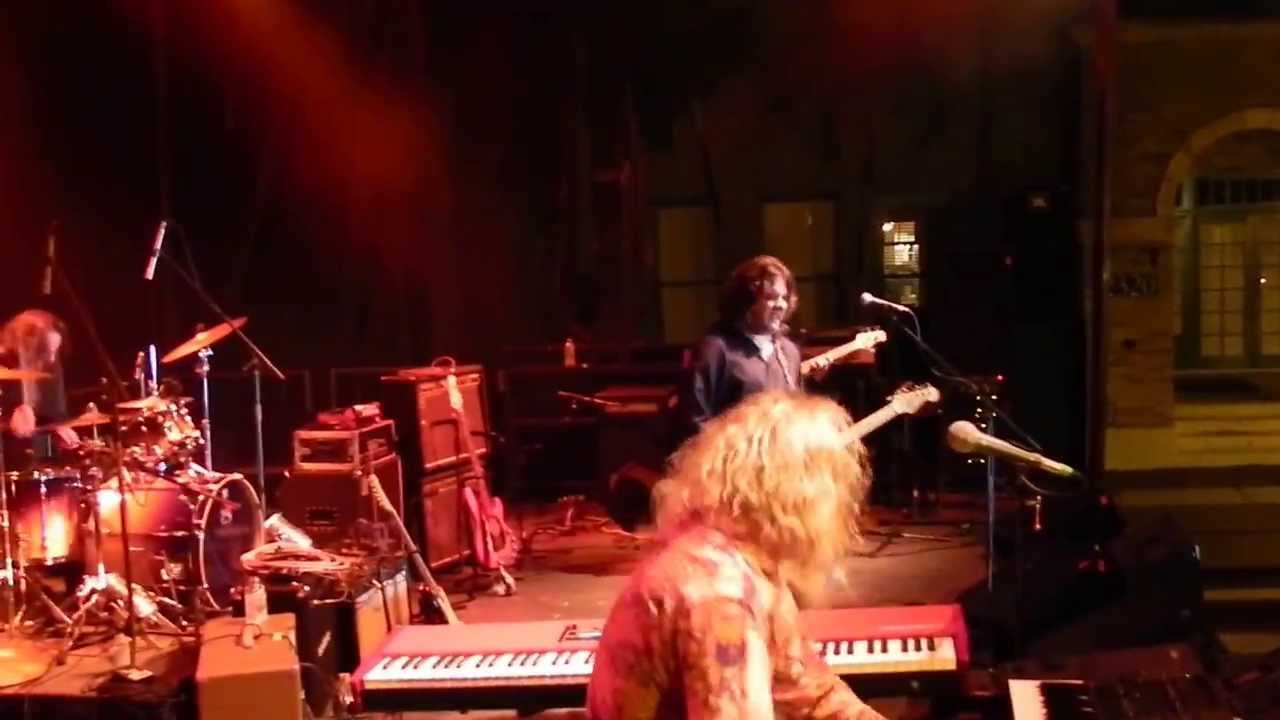 Sean Chambers band - Choo Choo Mama - YouTube