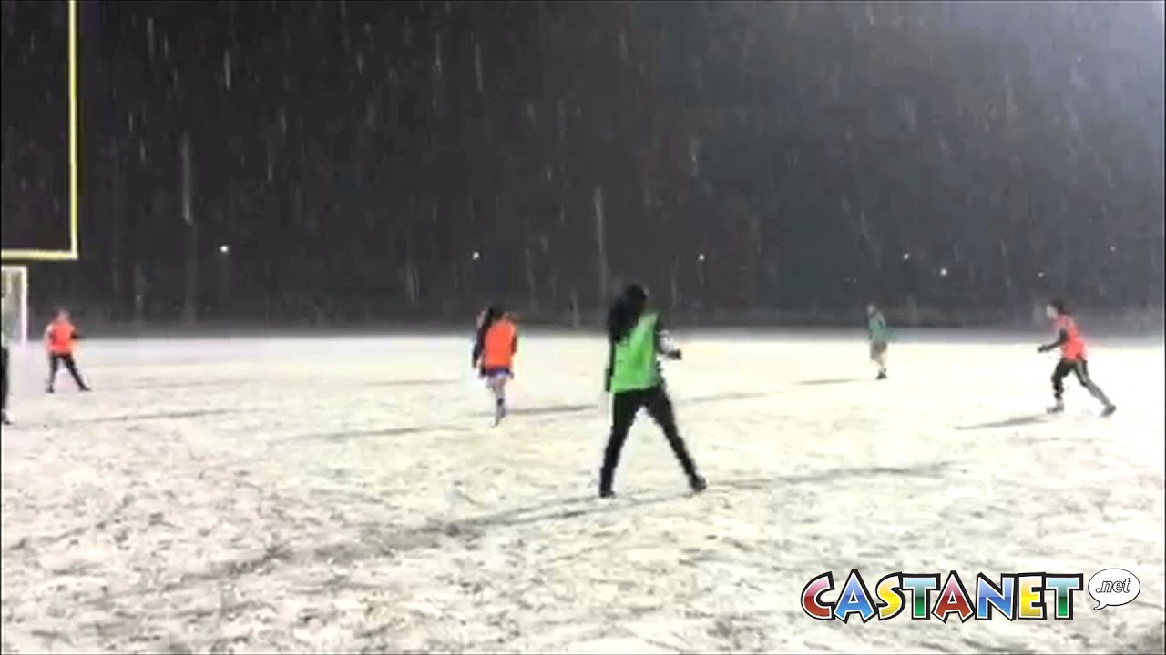 Soccer in the snow - YouTube