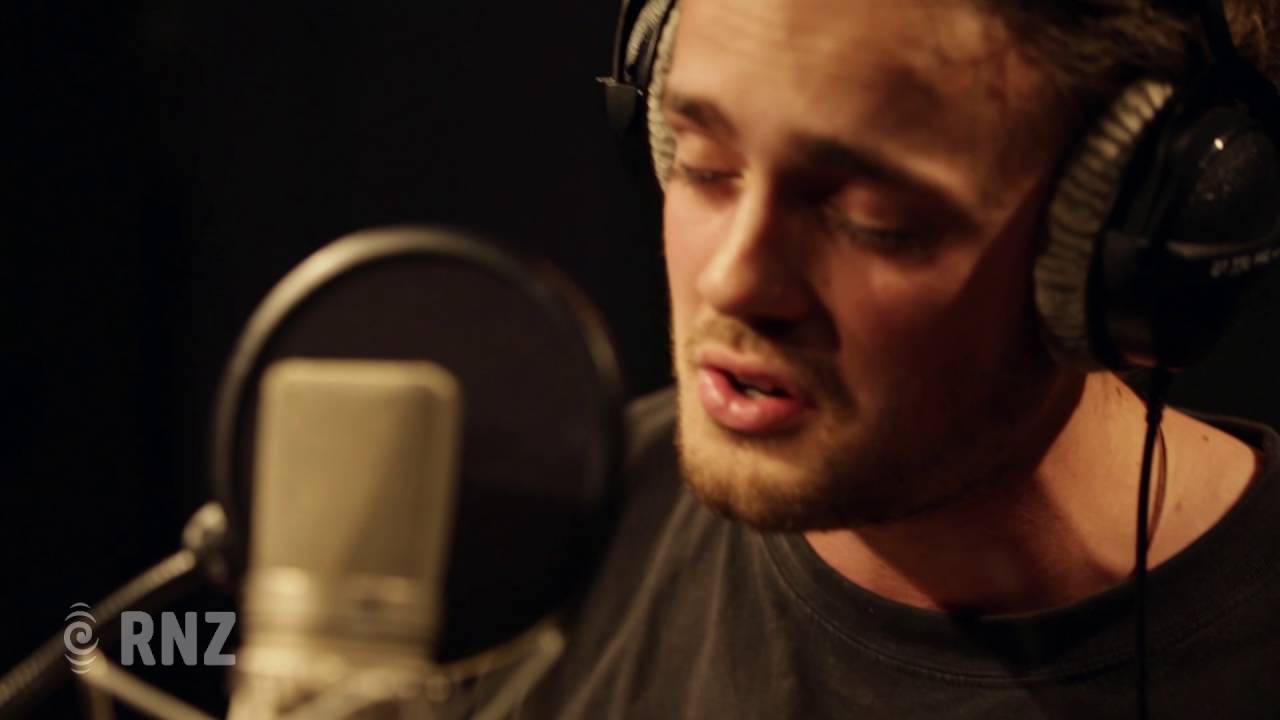 NZ Live: Harry Parsons 'Exoskeleton' - YouTube