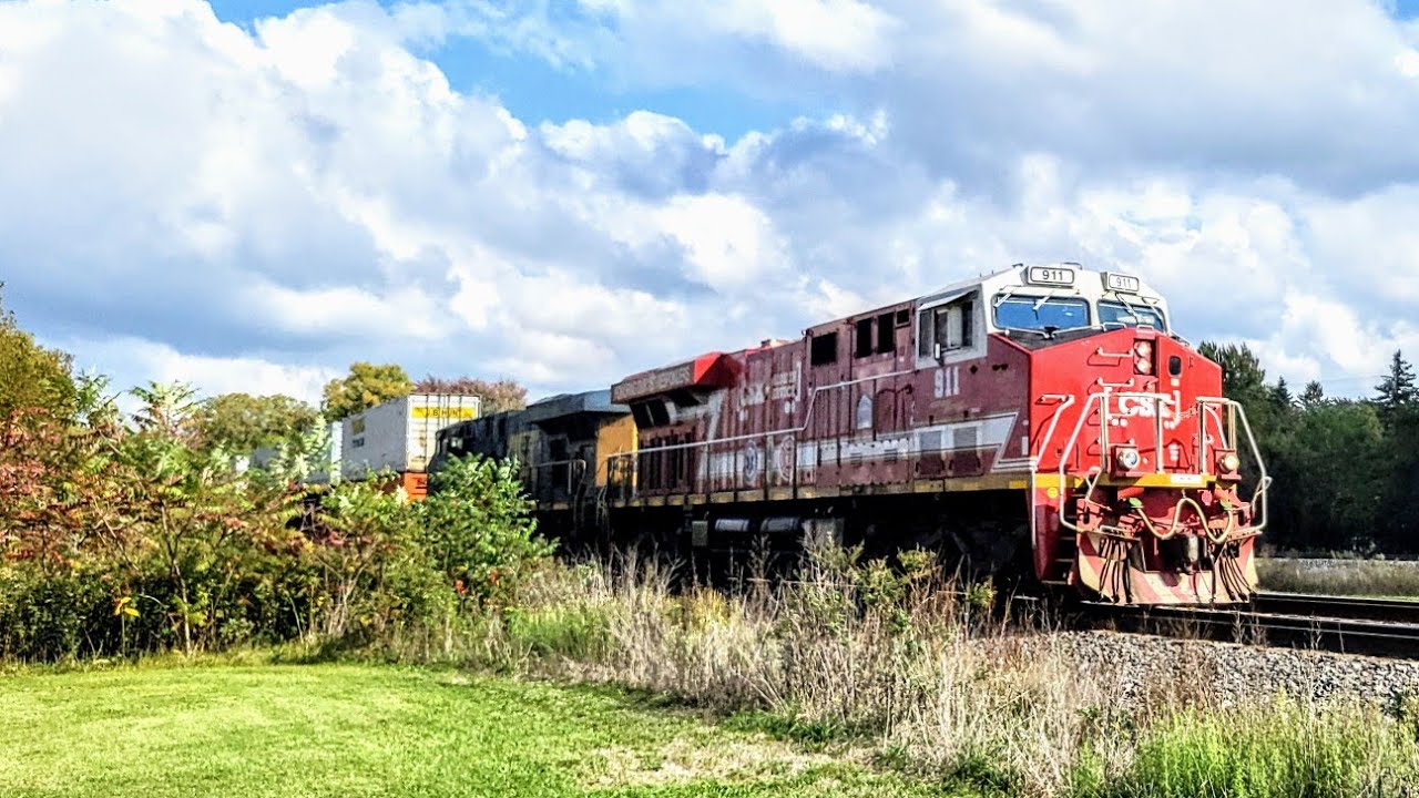 60MPH CSX Intermodal I017 – First Responders ES44AH #911 BEAUTIFUL K5LA ...