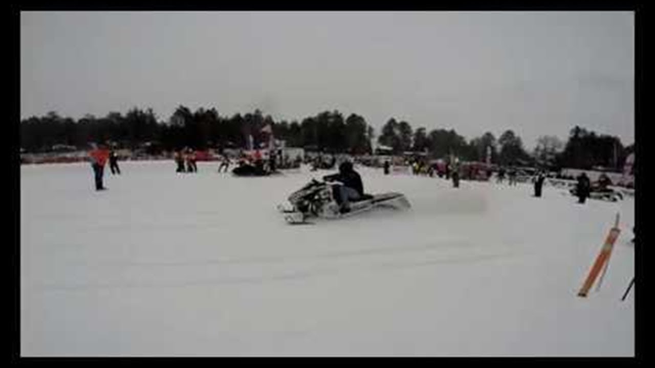 Snow Outlaws Turbo Powered Sleds || ViralHog - YouTube