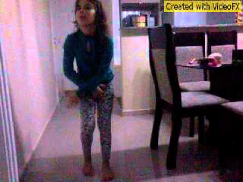 eu dançando TI BUM PA