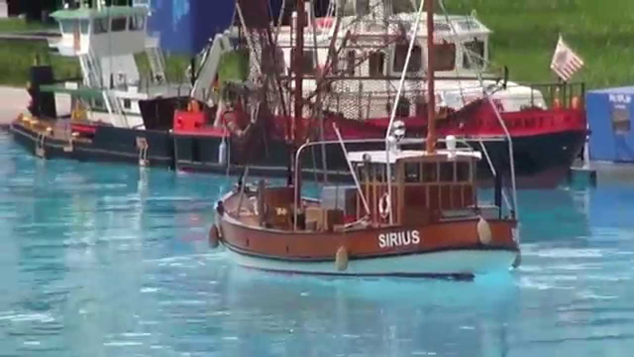 Sirius CRAB TRAWLER - YouTube