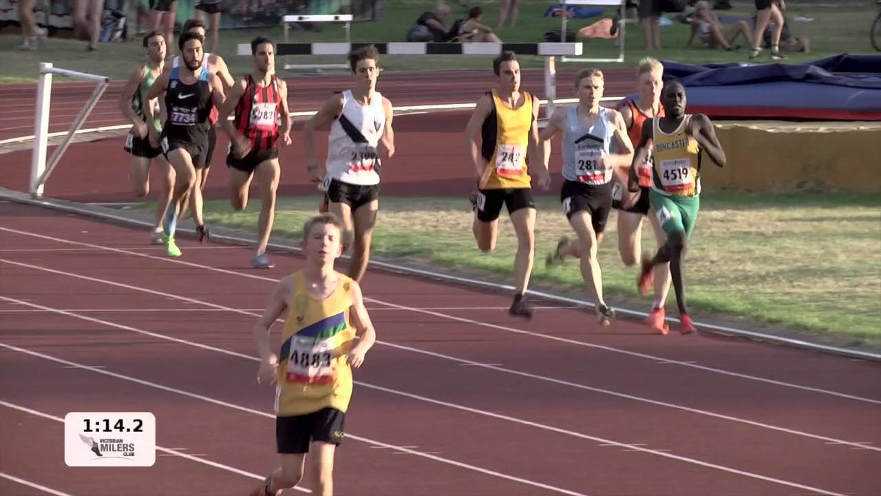 VMC 19.01.2016. Men 800m A race - YouTube