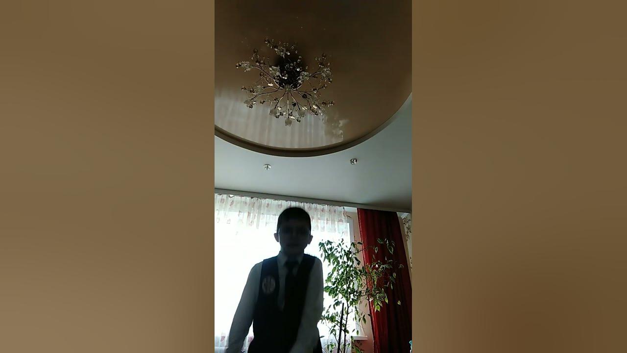 вышел заяц на крыльцо 🤣 - YouTube