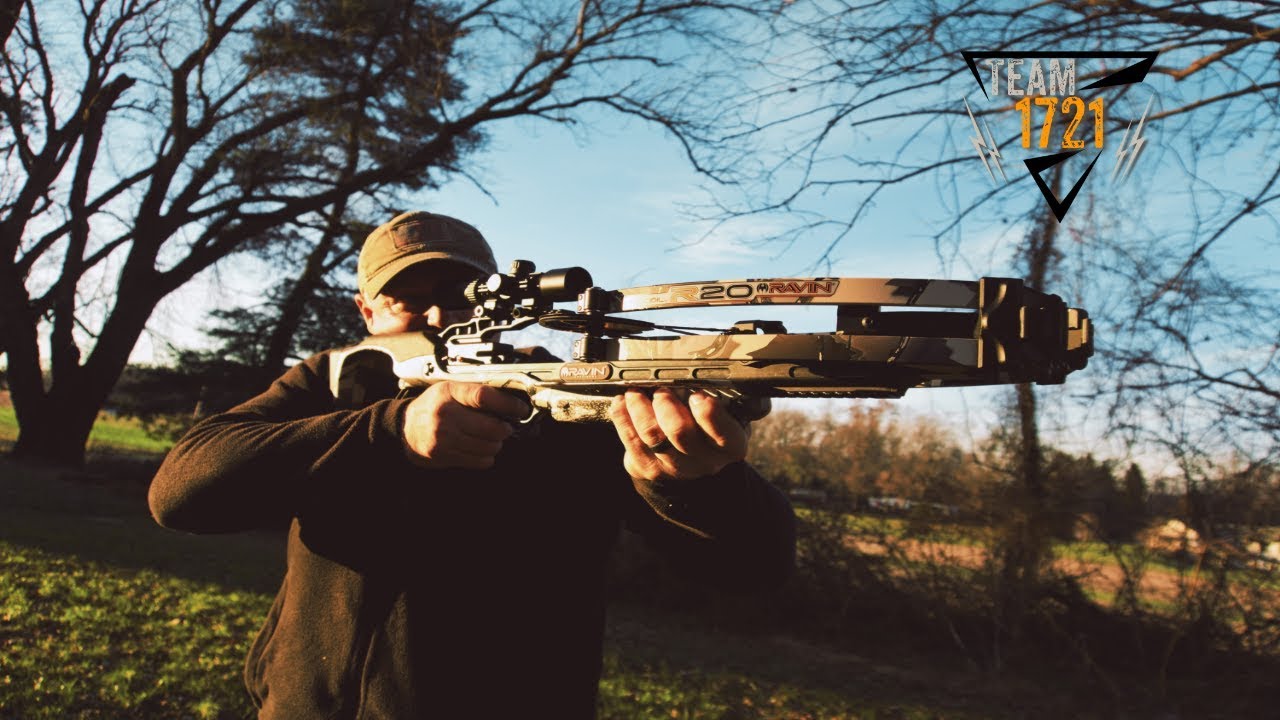 Ravin R20 CROSSBOW - 100 Yards - YouTube
