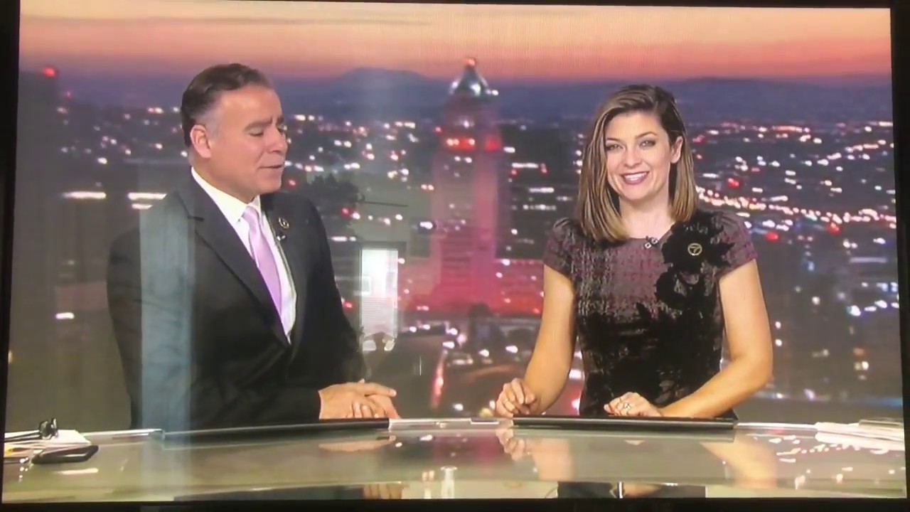 KABC ABC 7 Eyewitness News Saturday Morning at 6am open December 2 ...