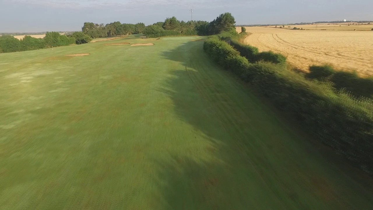 Second Hole: Mundesley Golf Club - YouTube