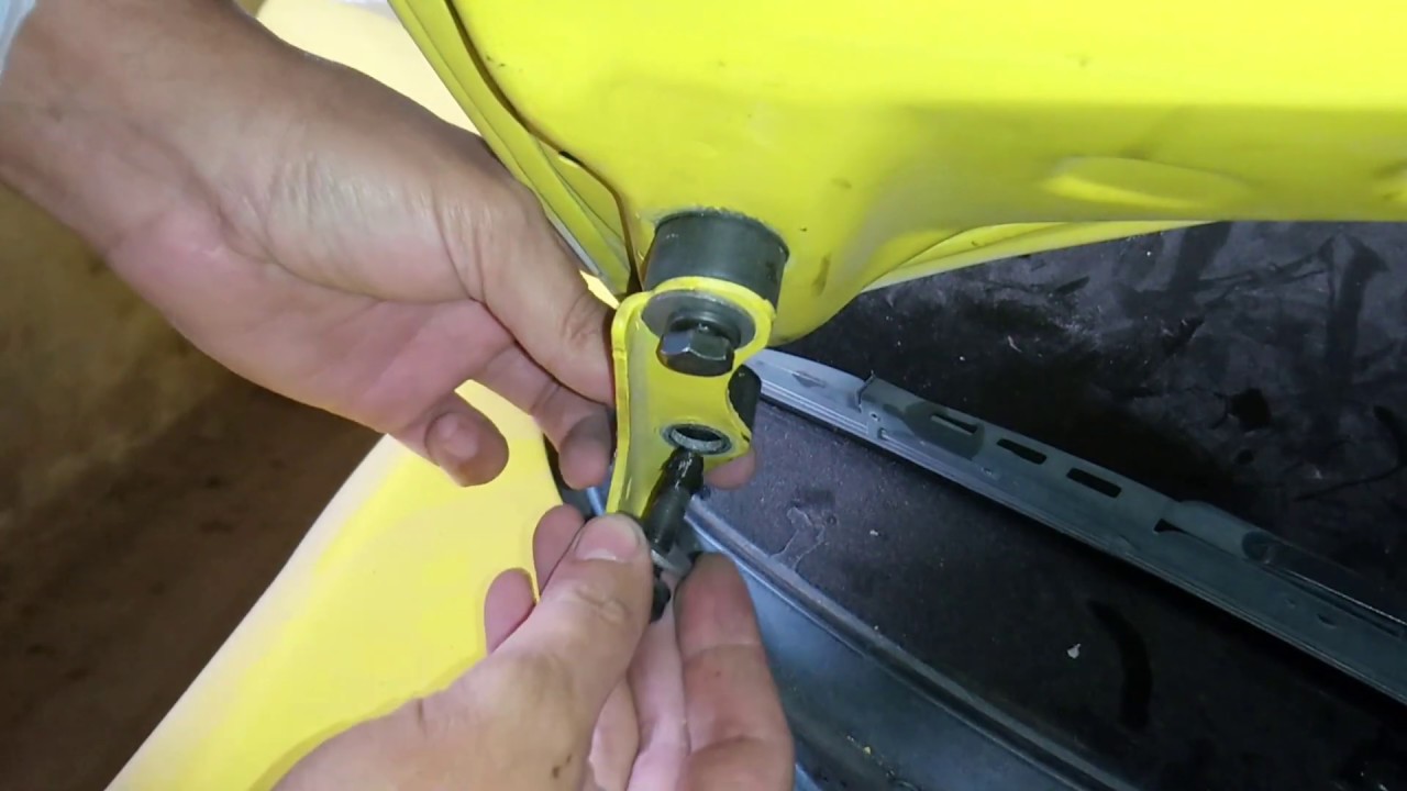 Como Levantar El Capot De Un Auto 🚕 - YouTube