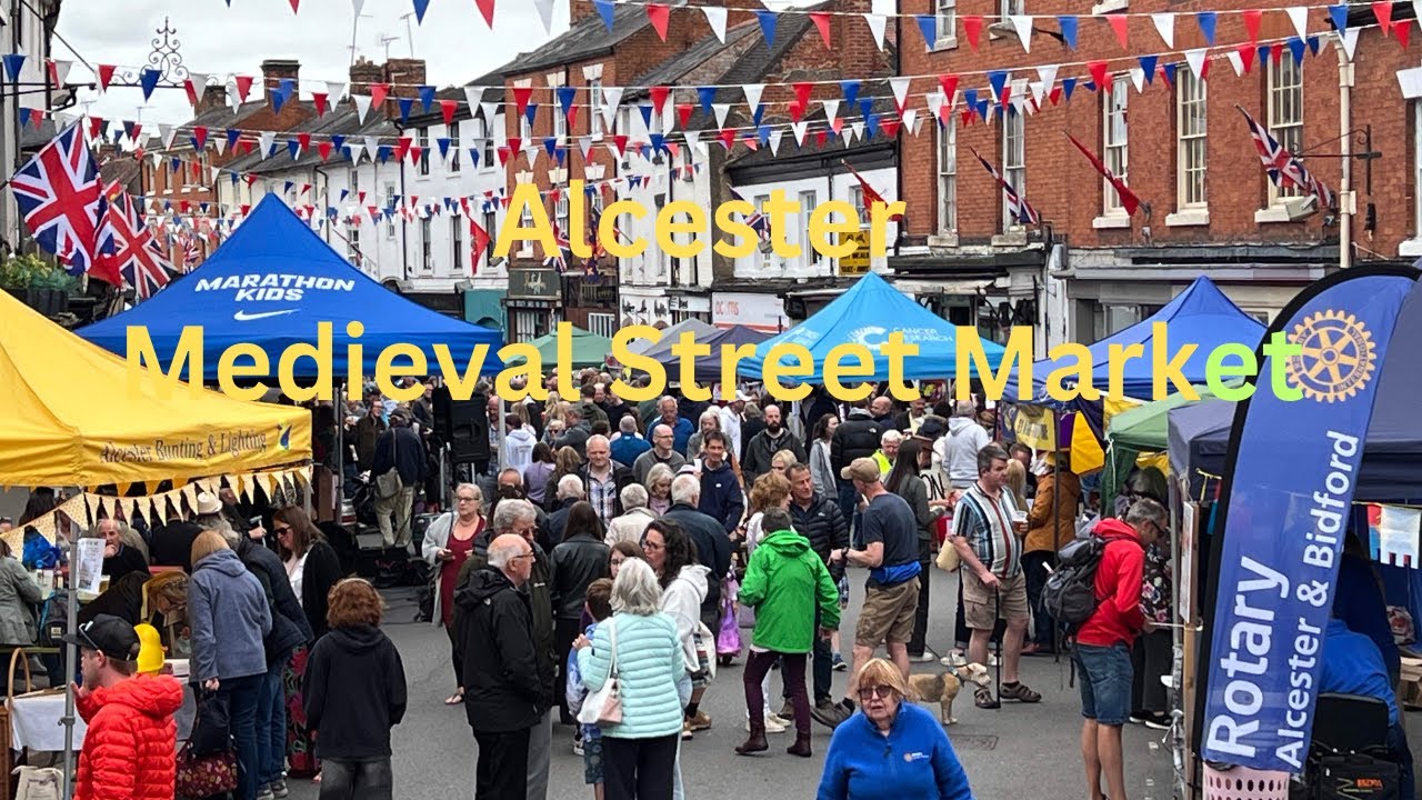 Alcester Medieval Street Market - YouTube