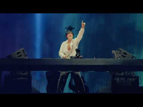 Flume ft. Moon Holiday - Insane (John Summit Remix) | Live