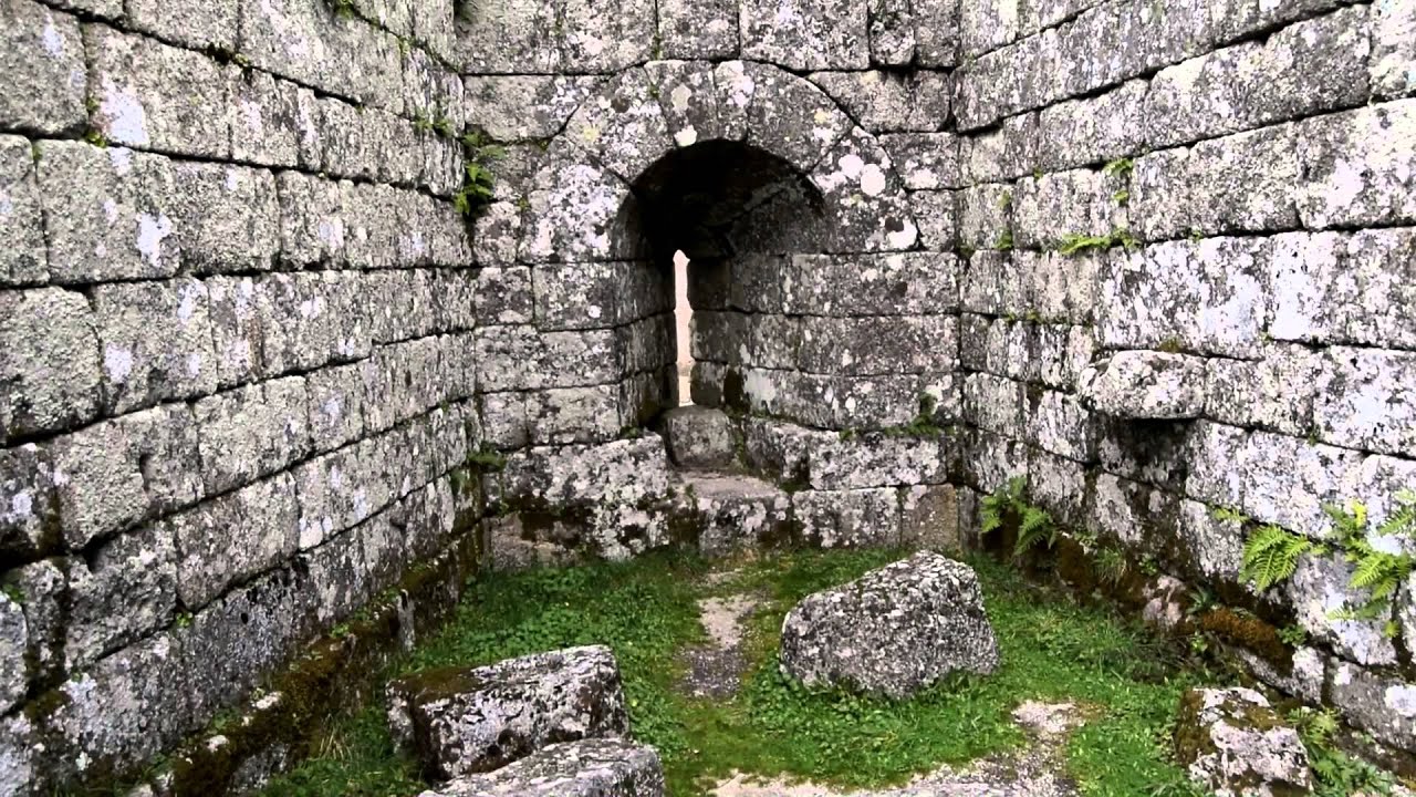 Castelo de Aguiar da Pena - Vila Pouca de Aguiar - YouTube