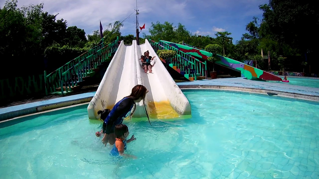 water slide at kids pool wonderland Resort - YouTube