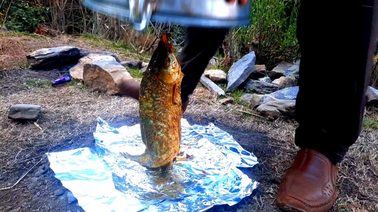 A Whole Fish Fried Under A Bucket | Yummy Bucket Fish | Easy - YouTube