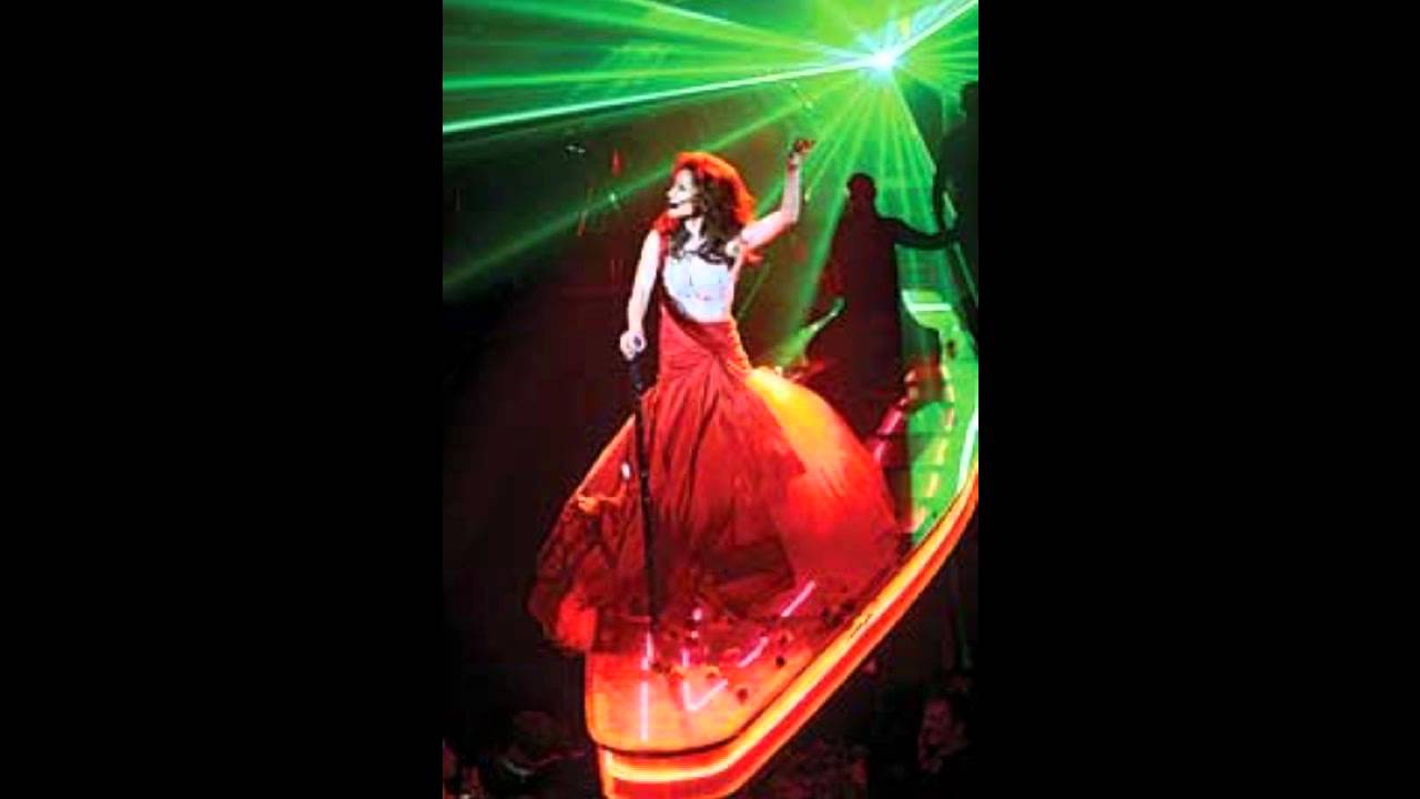 Δεσποινα Βανδη-Happy end/Να τη χαιρεσαι(LIVE STO REX) - YouTube