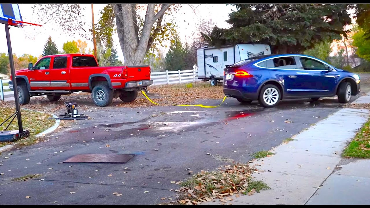 Tesla Model X Towing Heavy Duty Pickup Silverado 2500 - YouTube