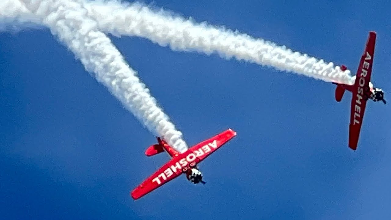 Aeroshell at Oshkosh - YouTube