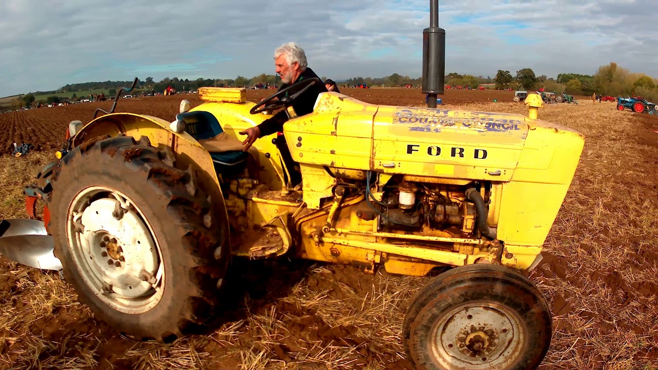 1973 Ford Industrial 3000 22 2.9 Litre 3-Cyl Diesel Tractor (47HP) With ...