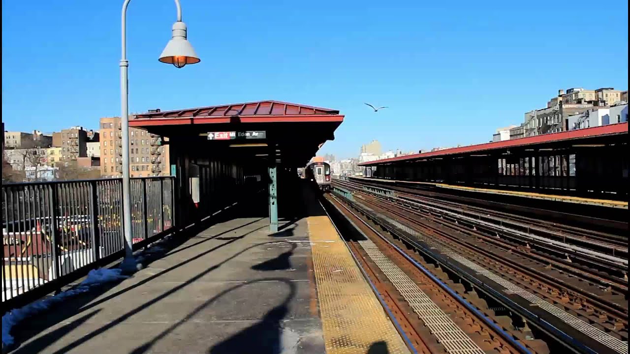 IRT Subway: R142/A (4) Express and Local Trains at Mount Eden Ave ...