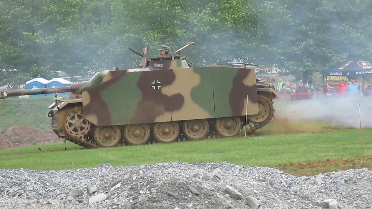 Stug IIIG reproduction - YouTube
