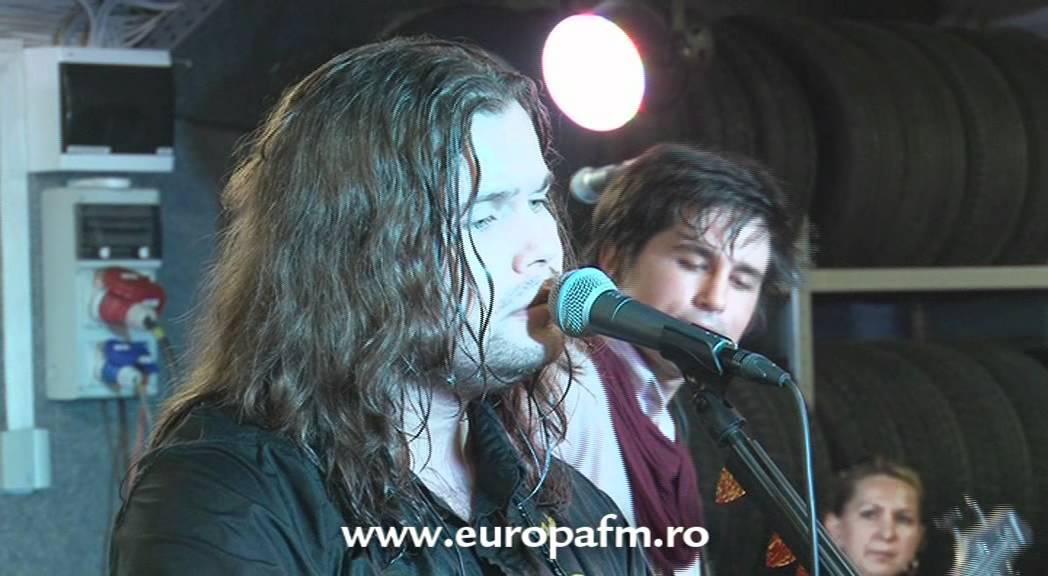 Europa FM LIVE in Garaj: Bosquito - Doua maini - YouTube