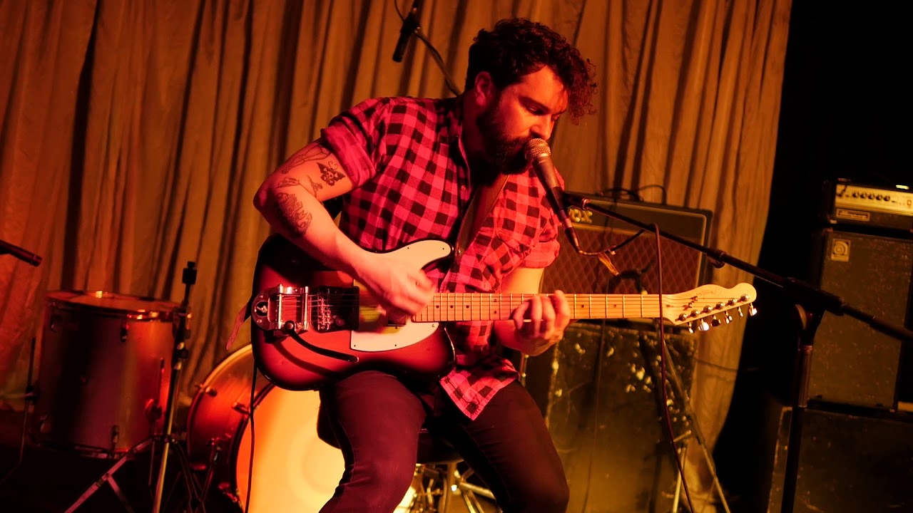 Joss Thomas, 2, live at the Grand Poobah, Hobart, 27.10.2017 - YouTube