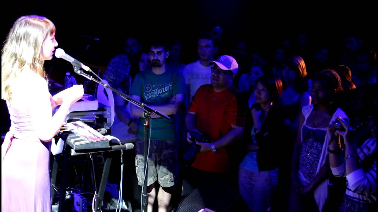 Julia Easterlin at The Red Room @ Cafe 939 - YouTube