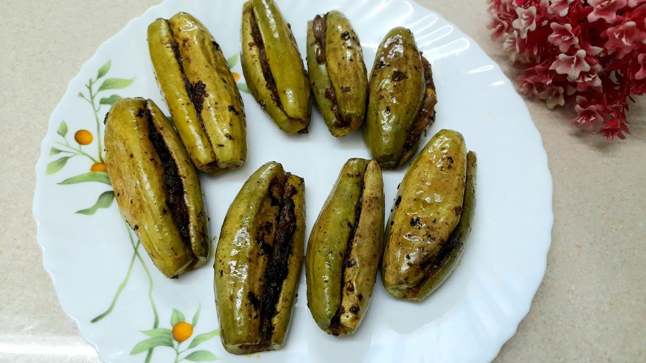 Bharwa Parwal / Stuffed Pointed Gourd - YouTube