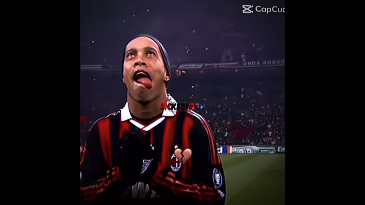 Ronaldinho looking hungry 😋 ☠️ #ronaldinho #meme - YouTube