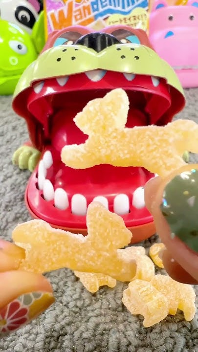 ASMR MADDOG DENTIST LOVE EATING YELLOW DOG GUMMY CANDY#shortvideo#satisfying#asmr#shorts - YouTube