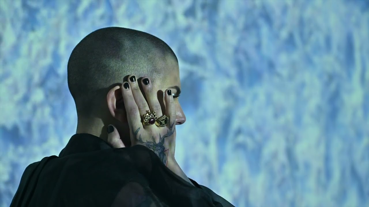 Hu - Guai (feat. Francesca Michielin) [Official Visual Art Video] - YouTube