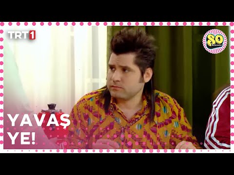 Fehmi Şahin'in lokmalarını sayıyor - Seksenler 91.Bölüm