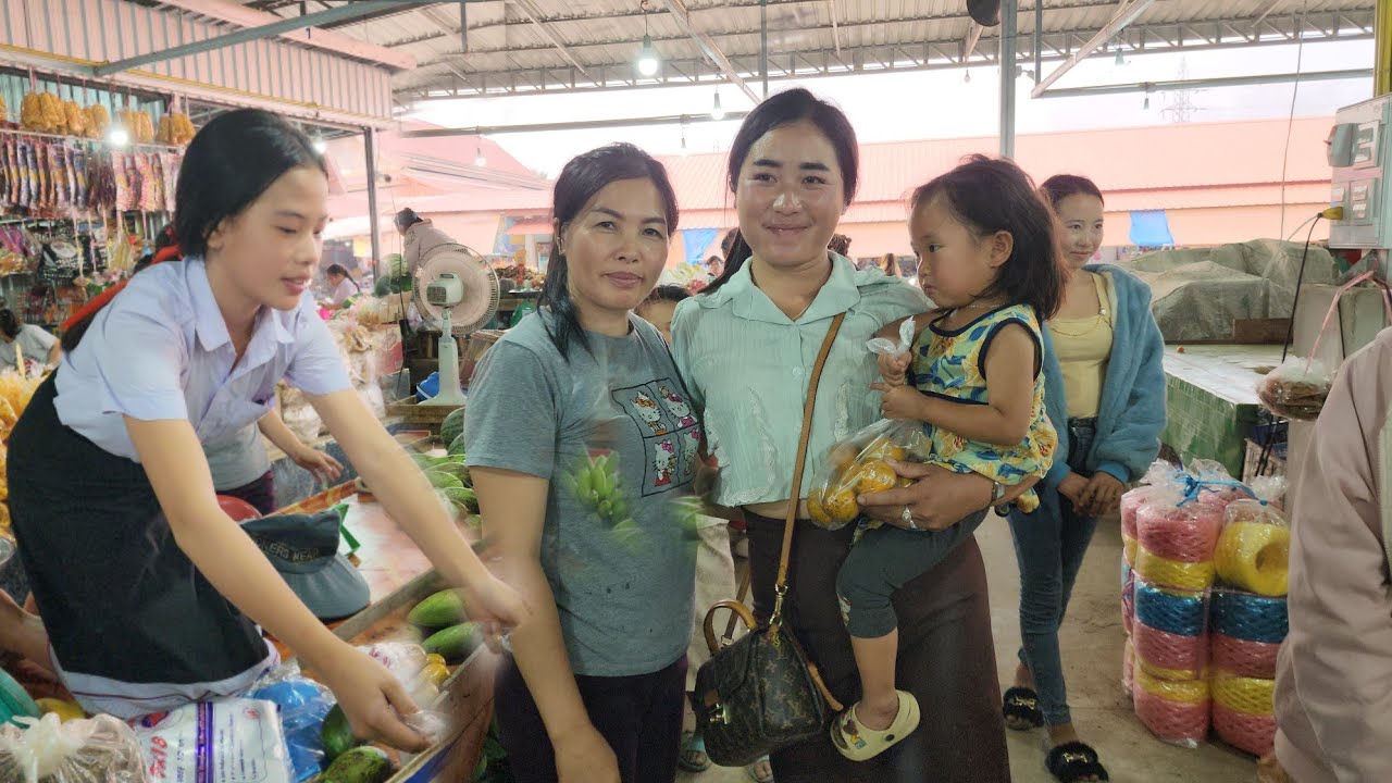 tuaj txog tab laj 52 pom niam hlob koos loos - YouTube