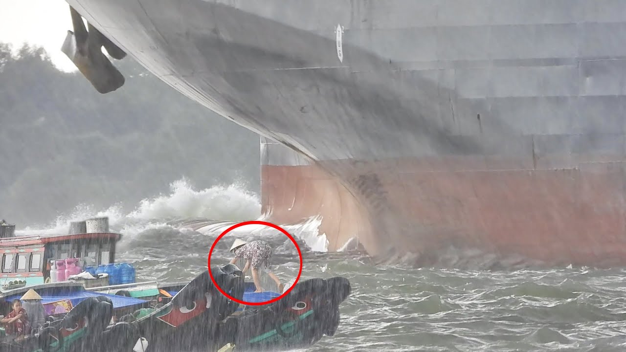 Witnessing Container Ships Amidst the Storm | 4K Shipspotting - YouTube