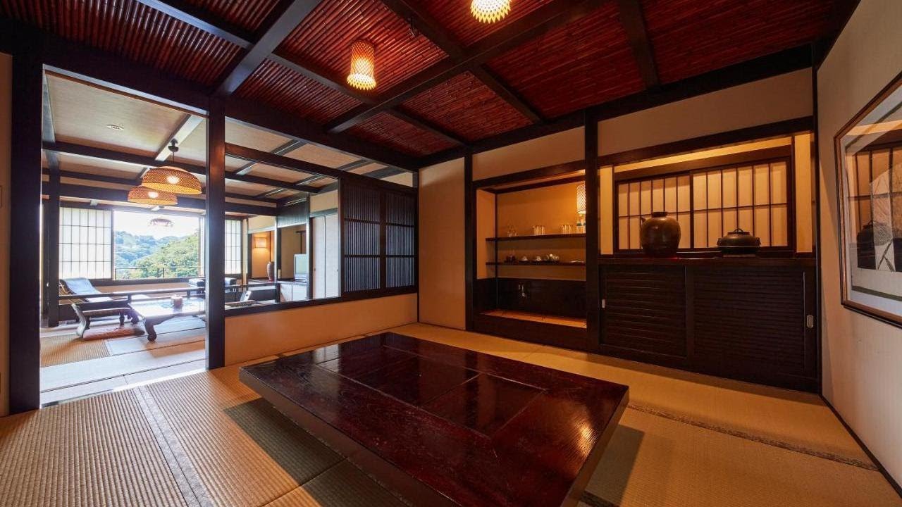 花のおもてなし南楽, Minamiizu, Japan - YouTube