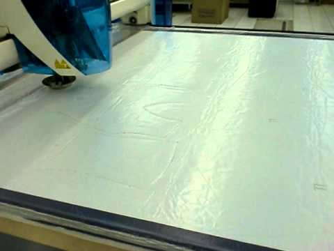 VANTEX - MAQUINA DE CORTE LECTRA INSTALADA E FUNCIONANDO. - YouTube