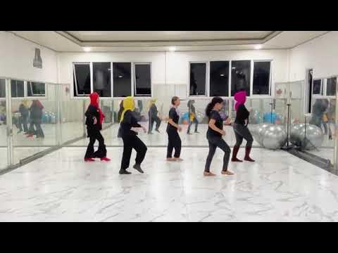 APT//Line Dance//Choreo: Junghye Yoon (KOR)//Demo: Line Dance Lovers Karawang - YouTube