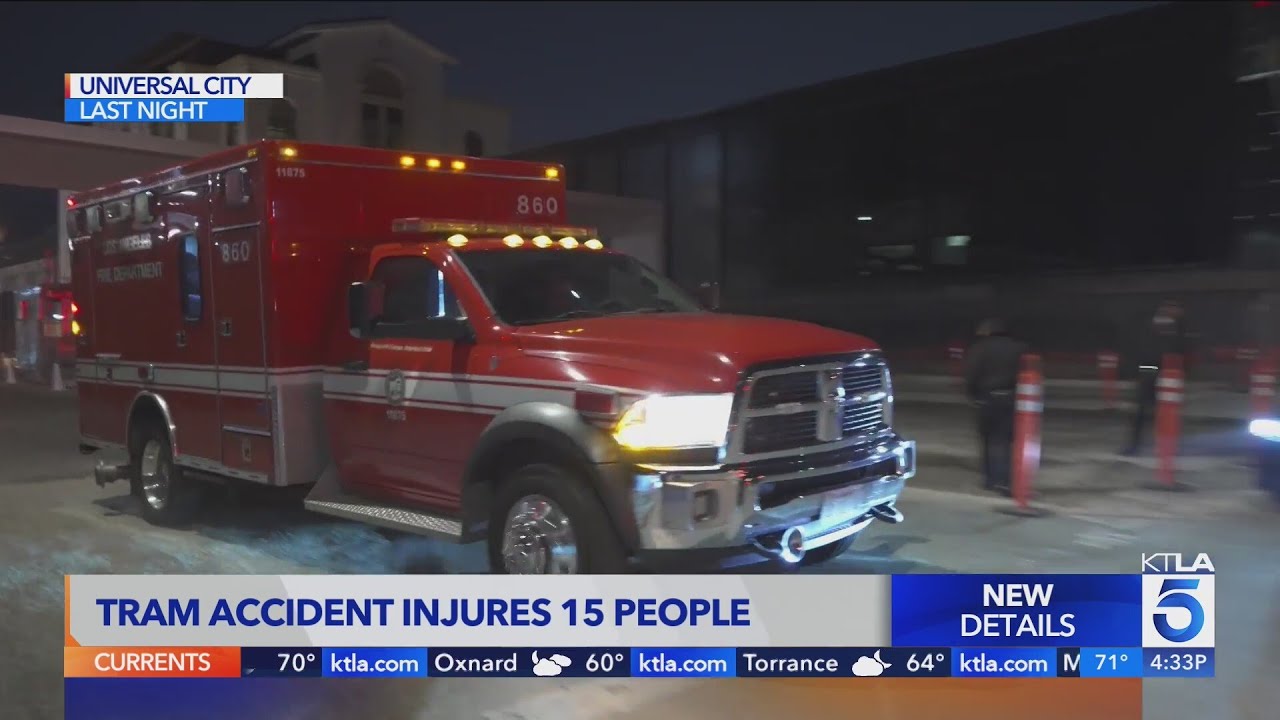 15 hurt in Universal Studios tram crash - YouTube