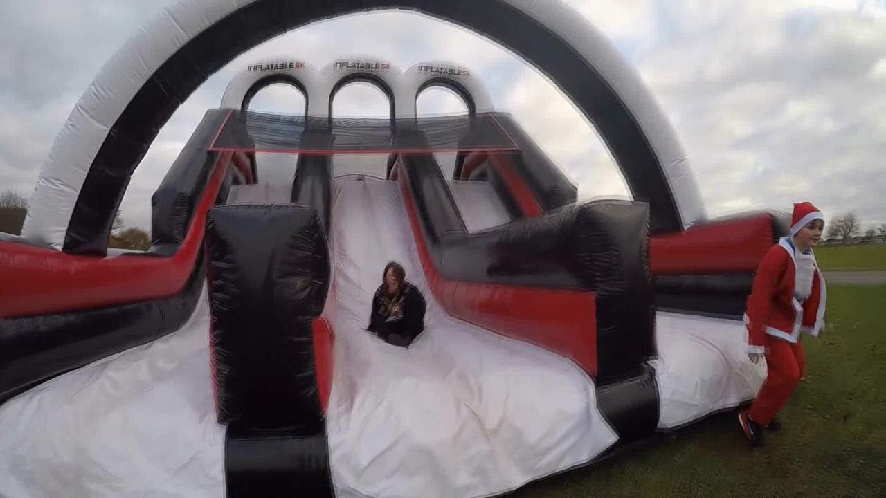 5k Inflatable Santa Run Ipswich 03/12/2016 - YouTube