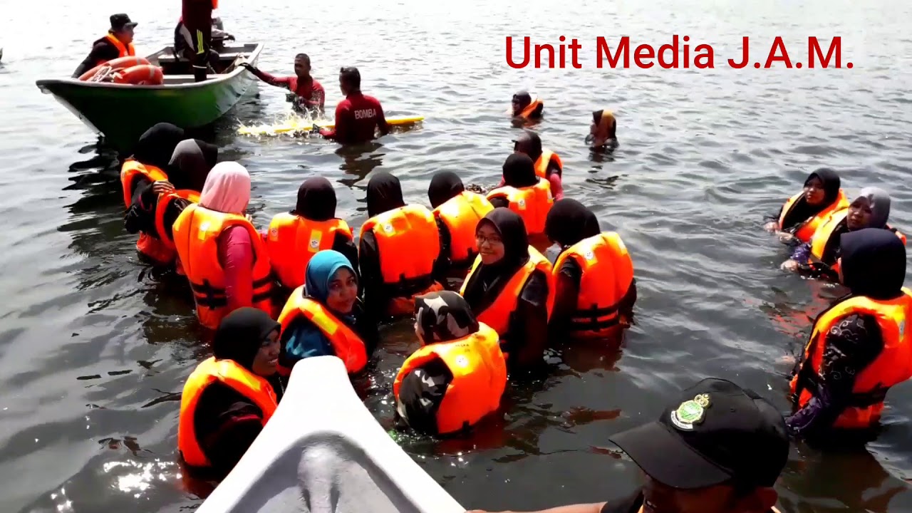Water Resque & Water Confident dari Jabatan Amal Malaysia & Briged ...