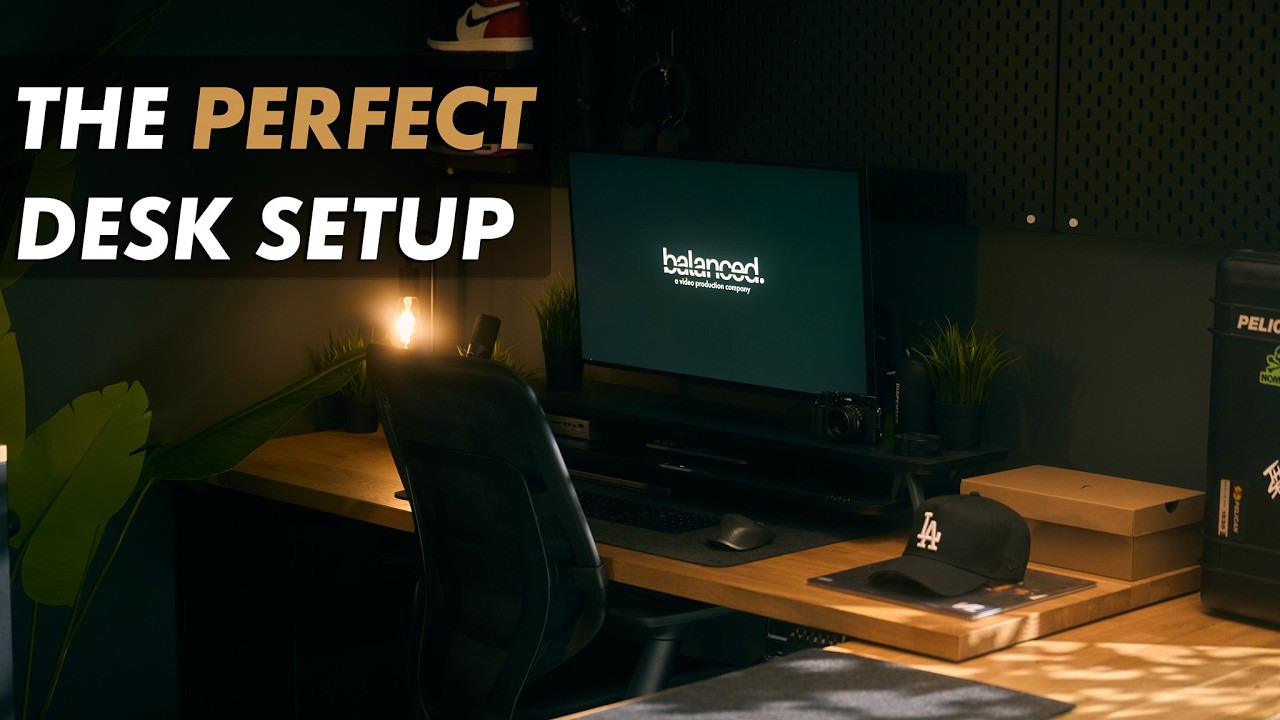 Must Have Desk Setup | Desk Tour 2025 - YouTube