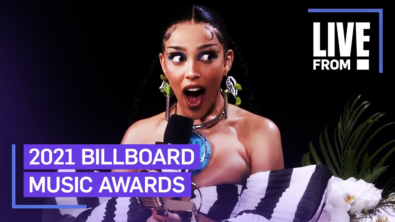 Doja Cat Wins Top R&B Female Artist on the Carpet at 2021 BBMAs | E ...