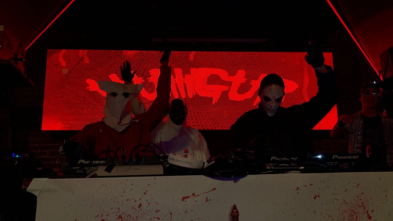 vulllgur (WORLD PREMIER) @ The Church Basement (FULL SET LIVE DEBUT ...