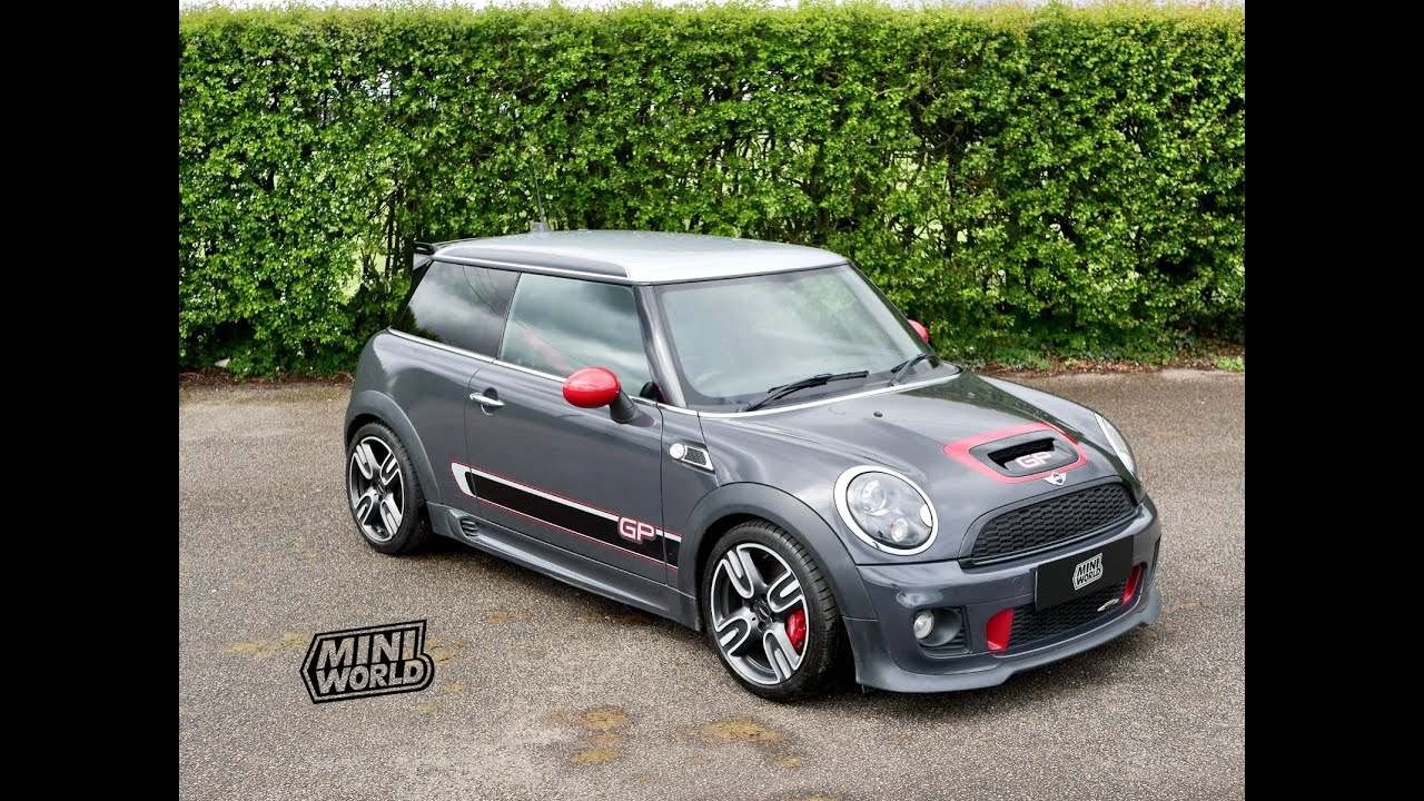 #1772/2000 MINI GP2 TRACK ROAD LEGAL RACE CAR! - YouTube