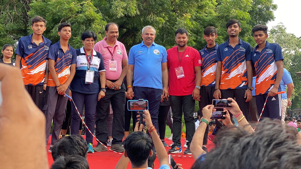 ROPE SKIPPING WITH ADESH GUPTA JI PRESIDENT BJP DELHI - YouTube